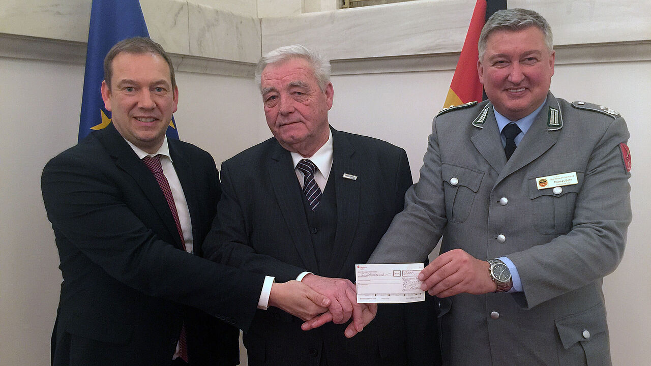 v.l.: Henning Otte, Günther Reese und Thomas Behr.