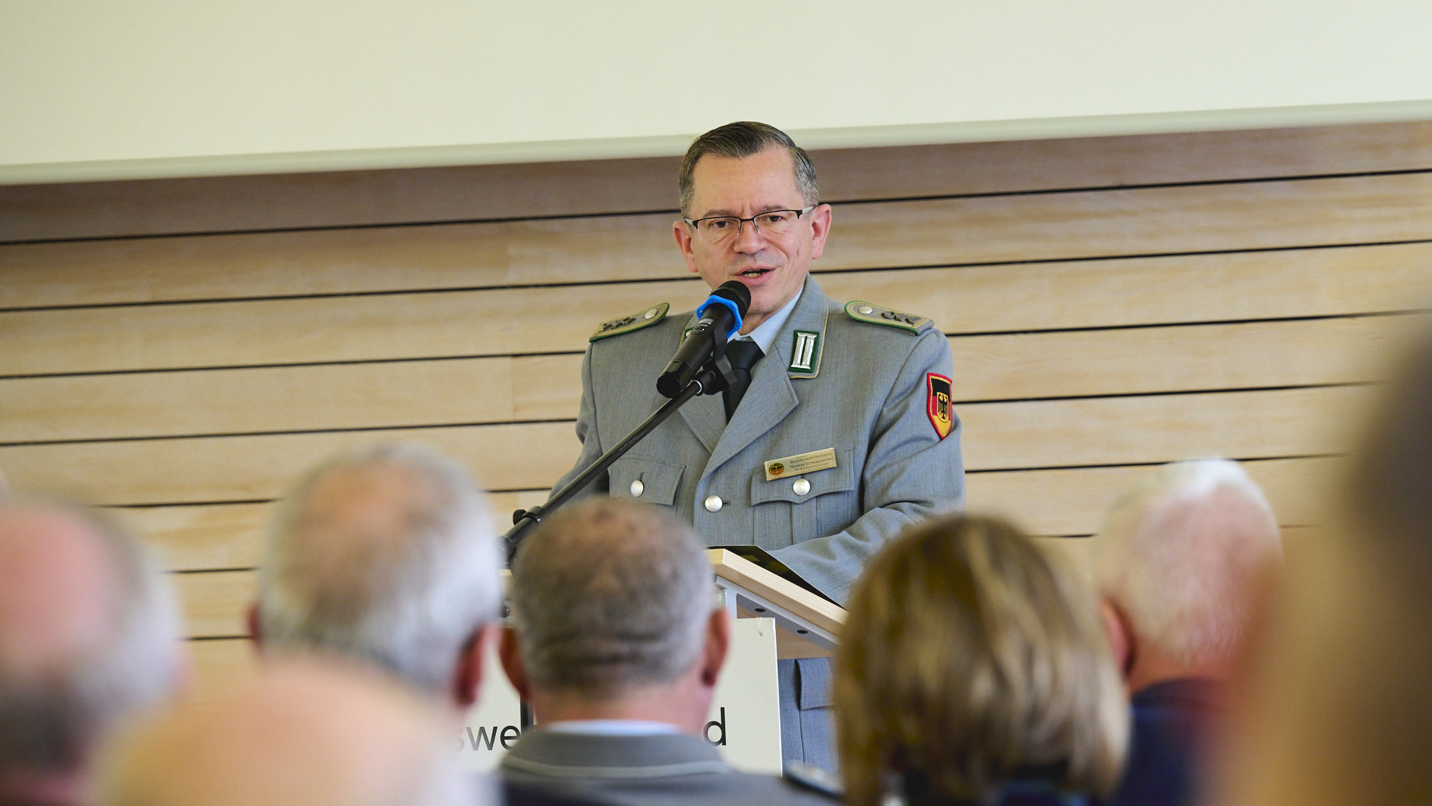 Stabsfeldwebel a.D. Thomas Schwappacher hob u.a. das verinnerlichte Demokratieverständnis des ...