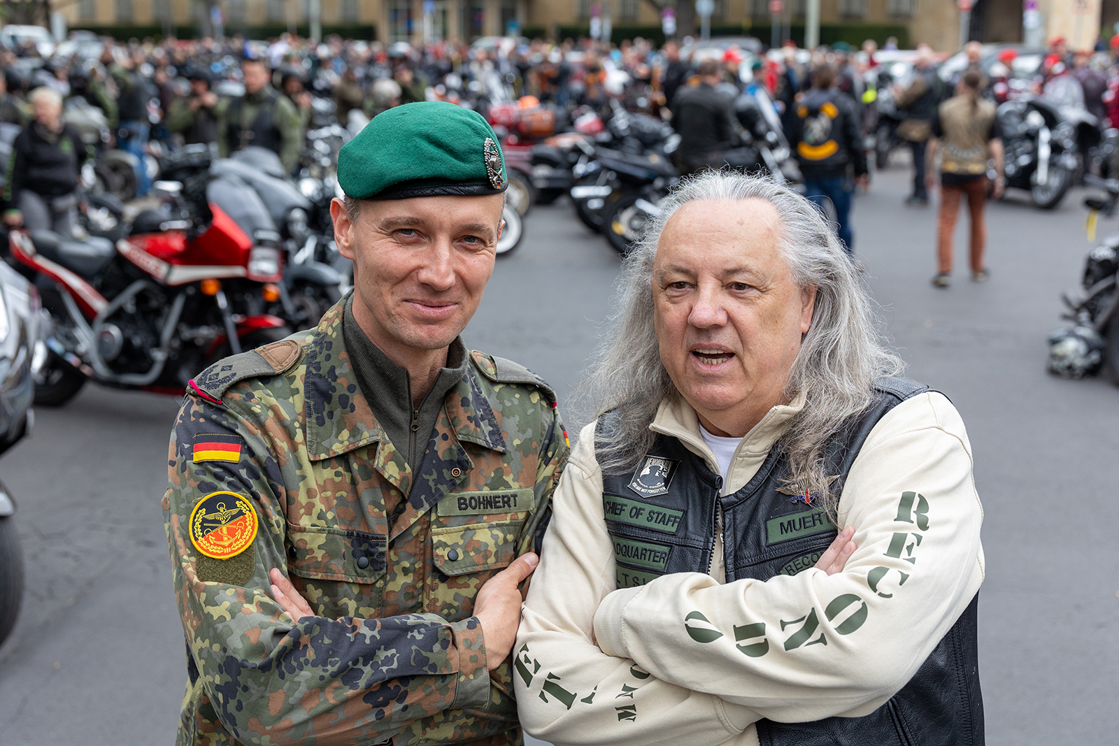 Oberstleutnant i.G. Marcel Bohnert (l.) und Ralf Bartzsch von den ...